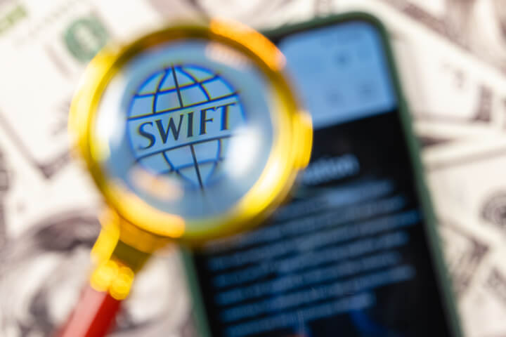 SWIFT Code: Ο Κωδικός για Διεθνείς Τραπεζικές Συναλλαγές